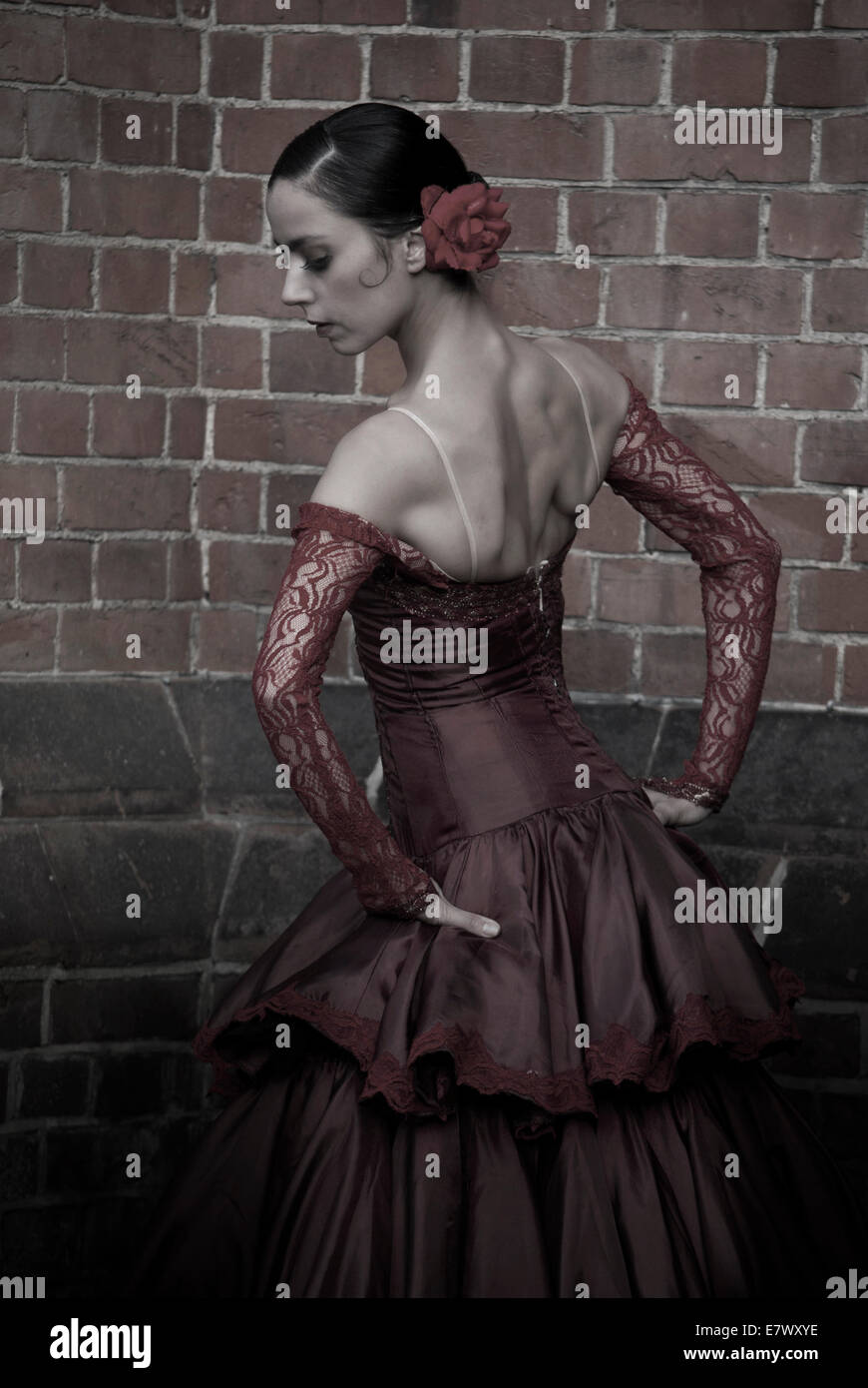 Woman spanish street hi-res stock photography and images - Alamy