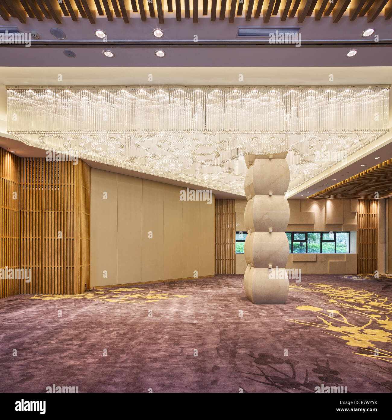 Office building glass window interior hi-res stock photography and ...