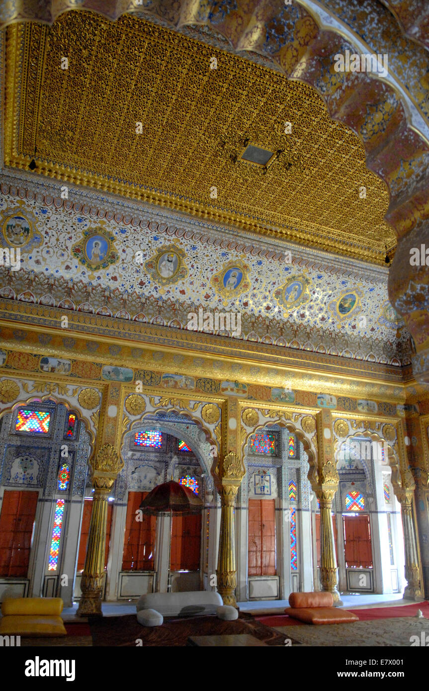 The Phool Mahal (Flower Palace) in Meherengarh Fort, Jodhpur, Rajasthan ...