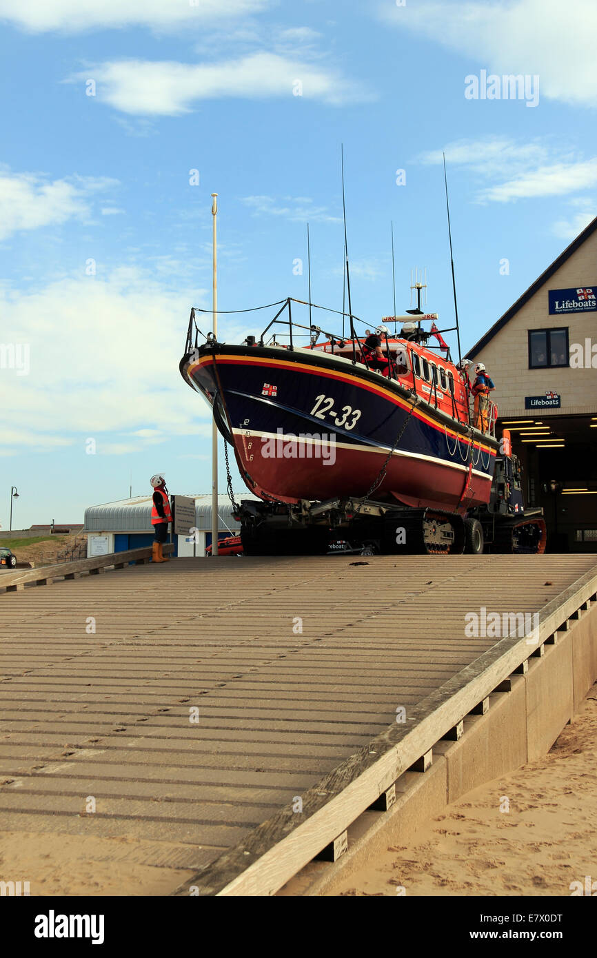 RNLI Lifeboat training, coming down the jetty, Rhyl Lifeboat Station ...