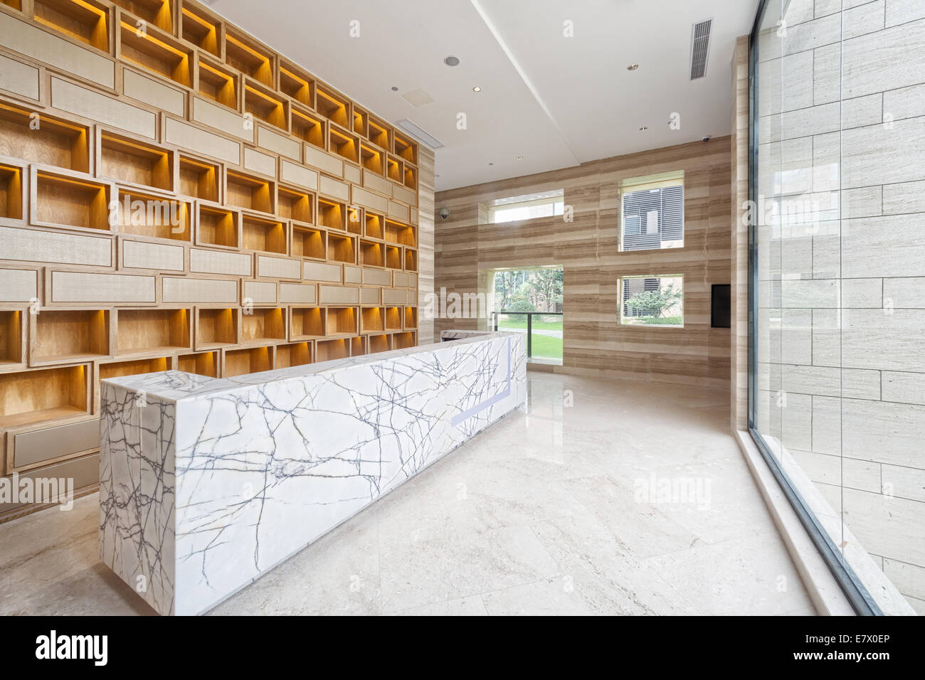 Entrance lobby architecture hi-res stock photography and images - Alamy