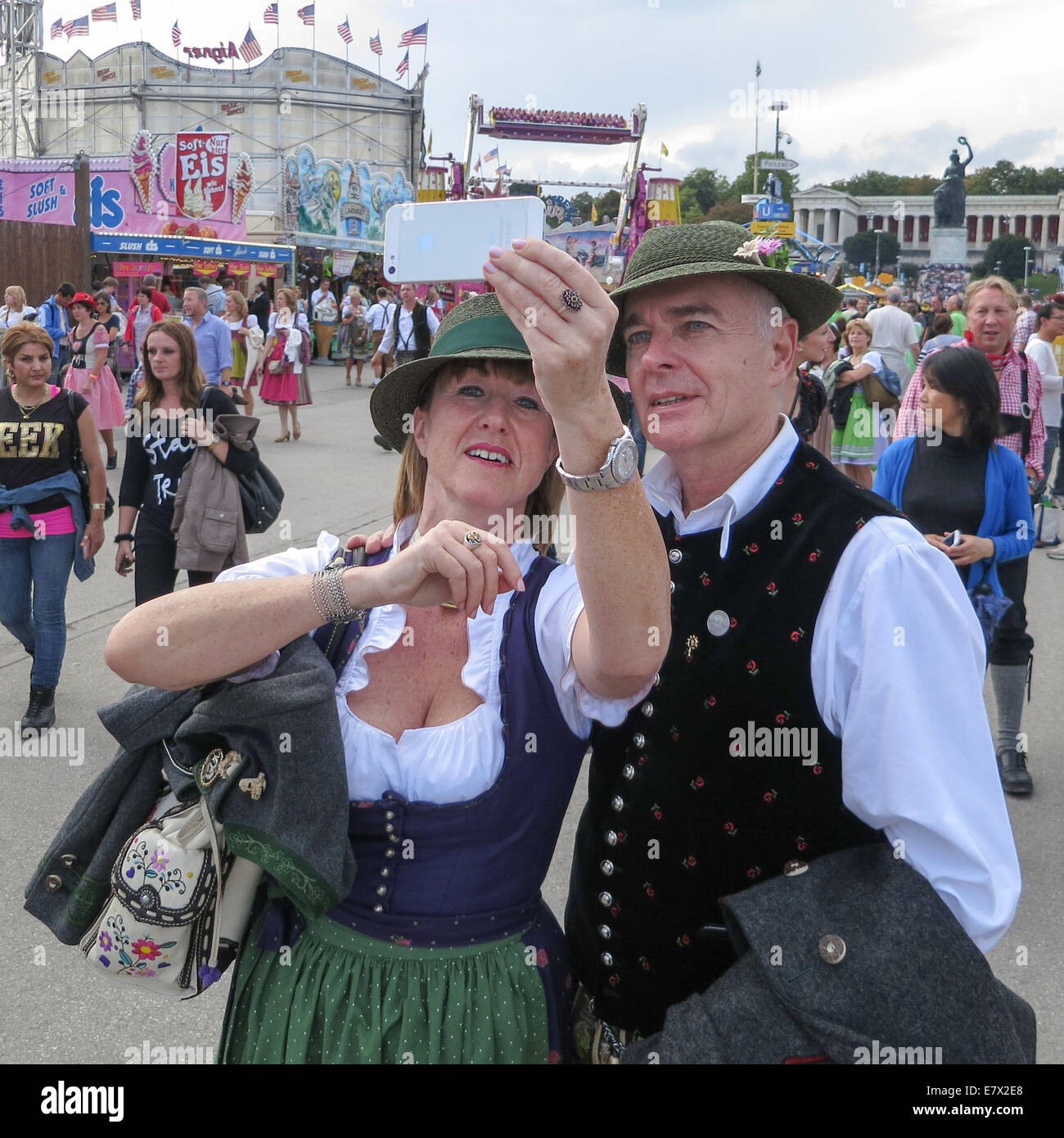 Vertraut High Resolution Stock Photography and Images - Alamy