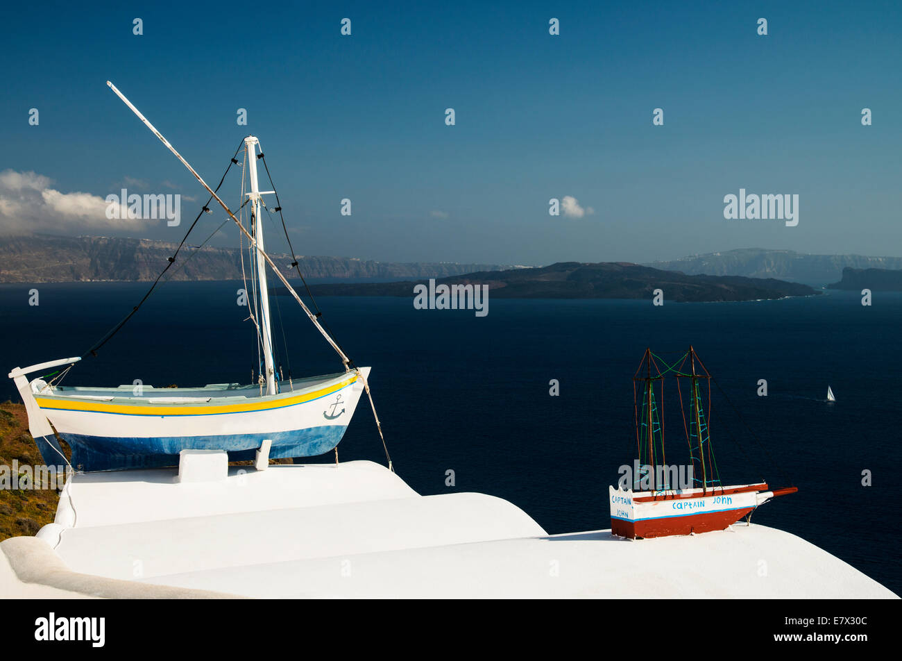 Seaside villages cyclades islands hi-res stock photography and images ...