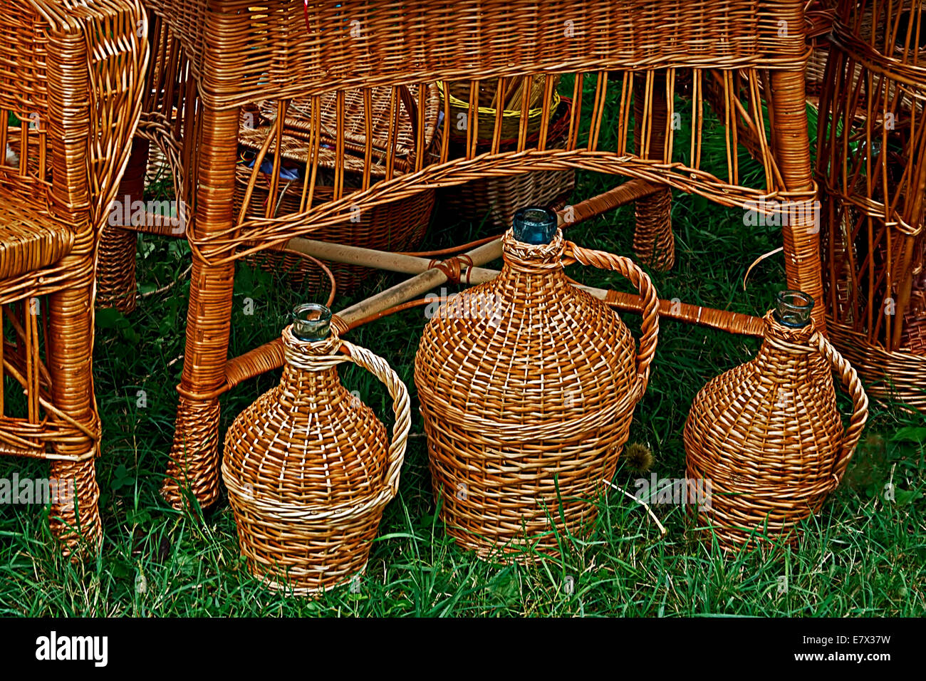 Ornamental jugs garden hi-res stock photography and images - Alamy