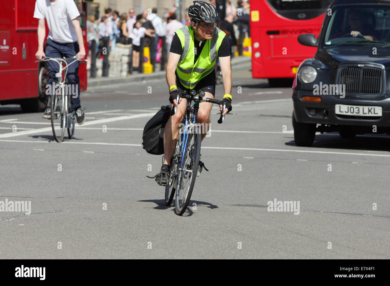 Cyclist going around a corner hi-res stock photography and images - Alamy