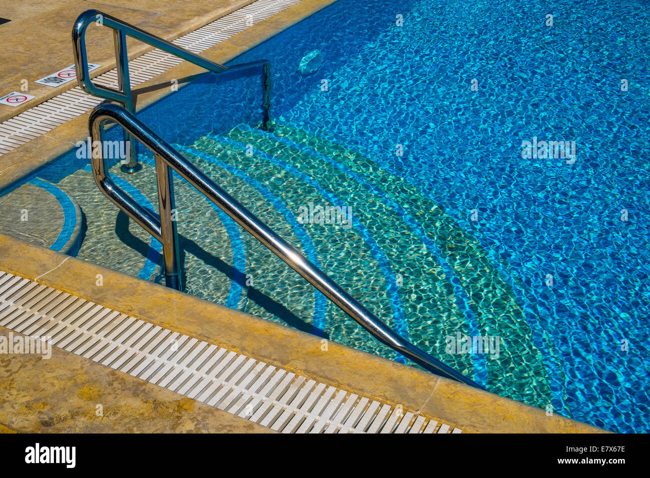 Swimming pool water ripples close hi-res stock photography and images ...
