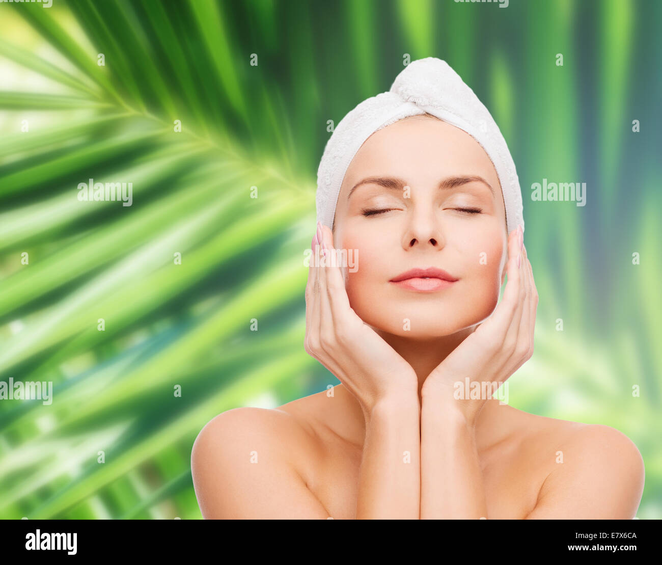 Woman in shower green towel hi-res stock photography and images - Alamy