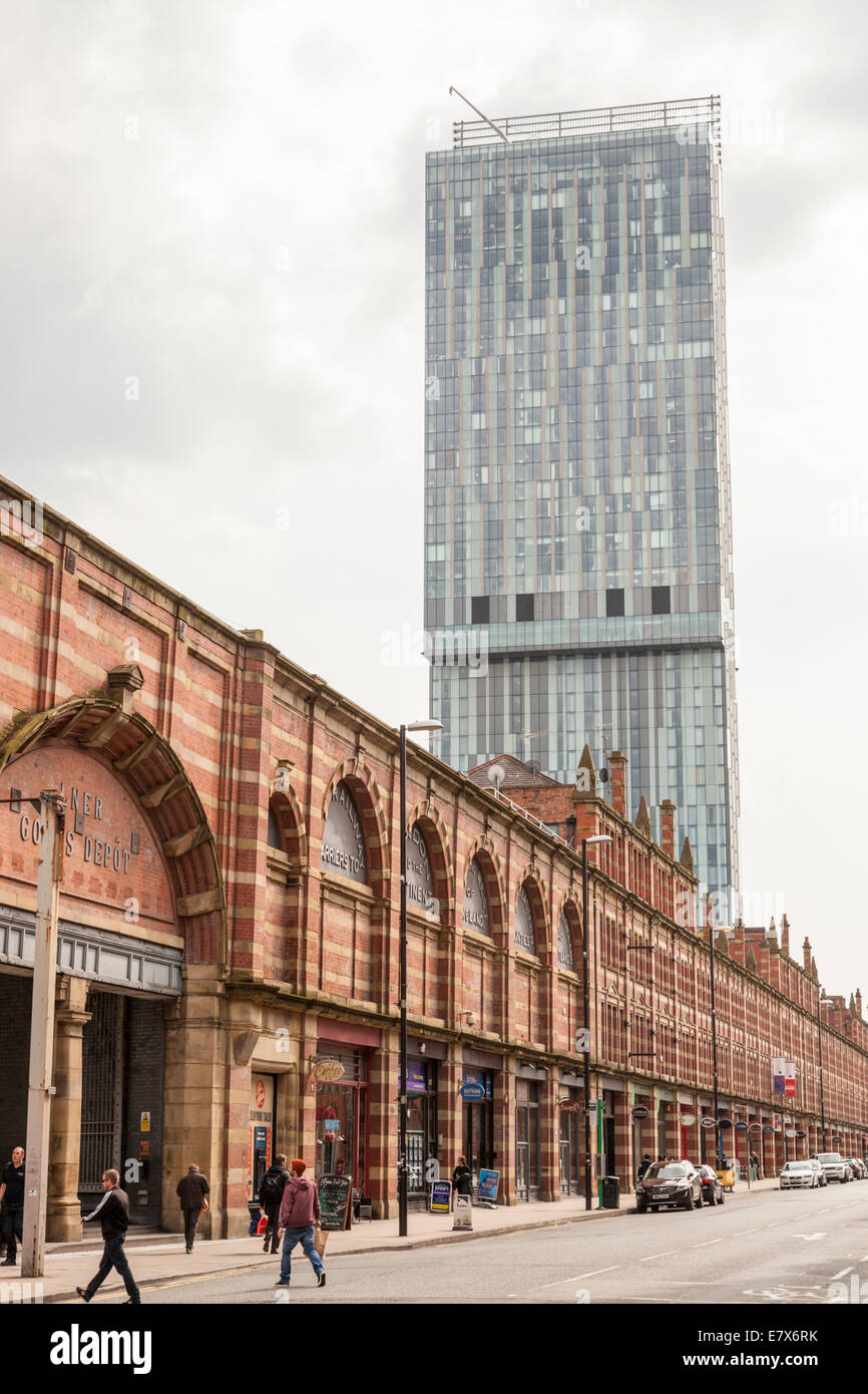 Hilton Manchester Deansgate hotel at Beetham Tower with the Great ...