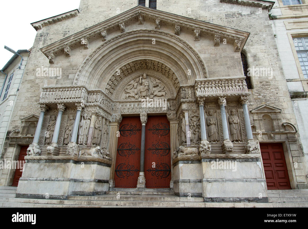 Facade Saint Trophime Arles High Resolution Stock Photography and ...