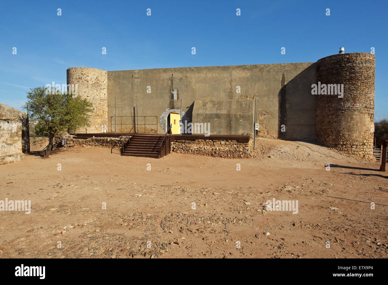 Castelo de Castro Marim, medieval Moorish Castle, Algarve Portugal ...