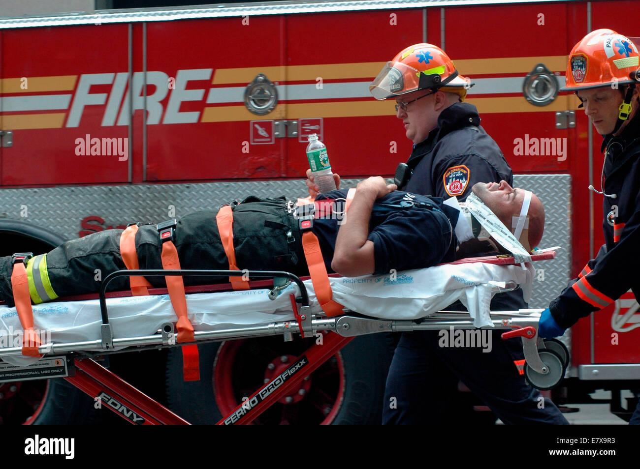 Emergency backboard hi-res stock photography and images - Alamy