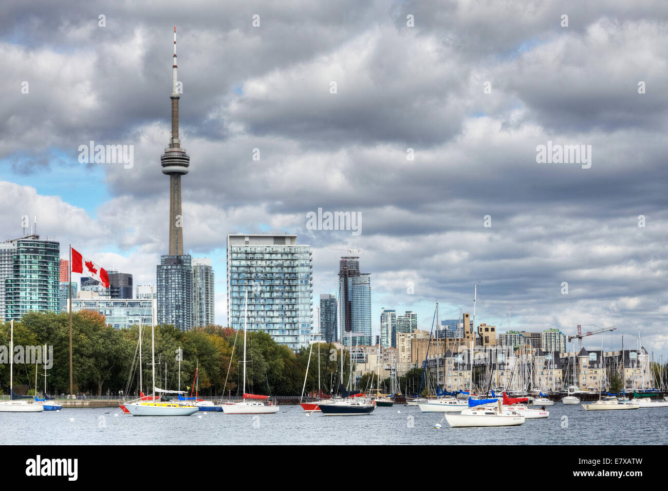 The Toronto Skyline seen across the harbour Stock Photo - Alamy