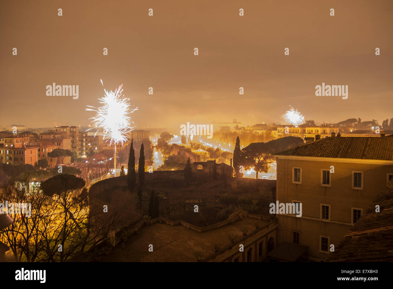 New Year's Eve Fireworks Night Rome Italy Stock Photo - Alamy