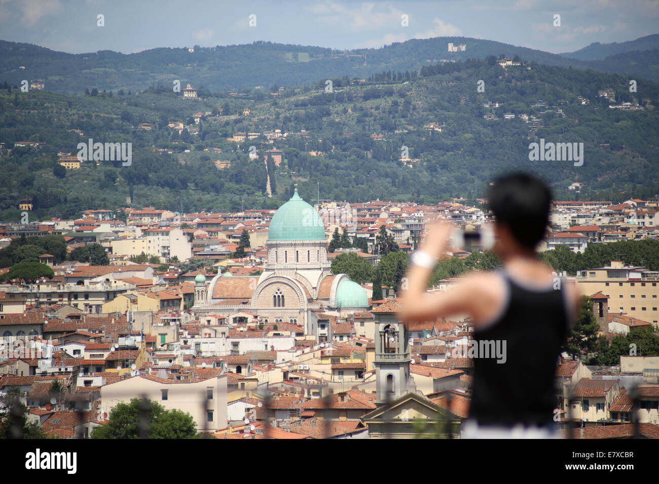 Florence Firenze is the capital city of the Italian region of Tuscany ...