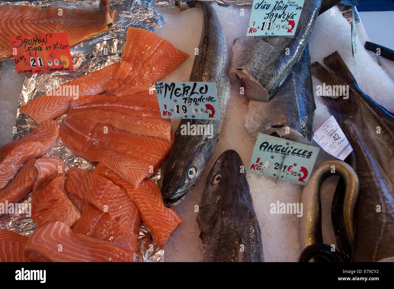 Fresh fish in local hi-res stock photography and images - Alamy
