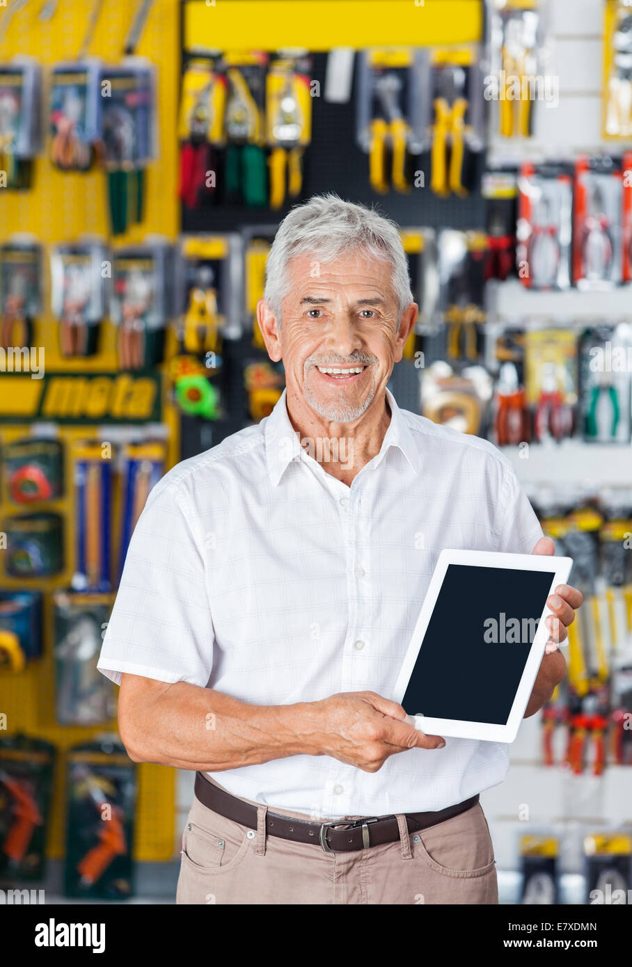 Hardware store advertisement hi-res stock photography and images - Alamy