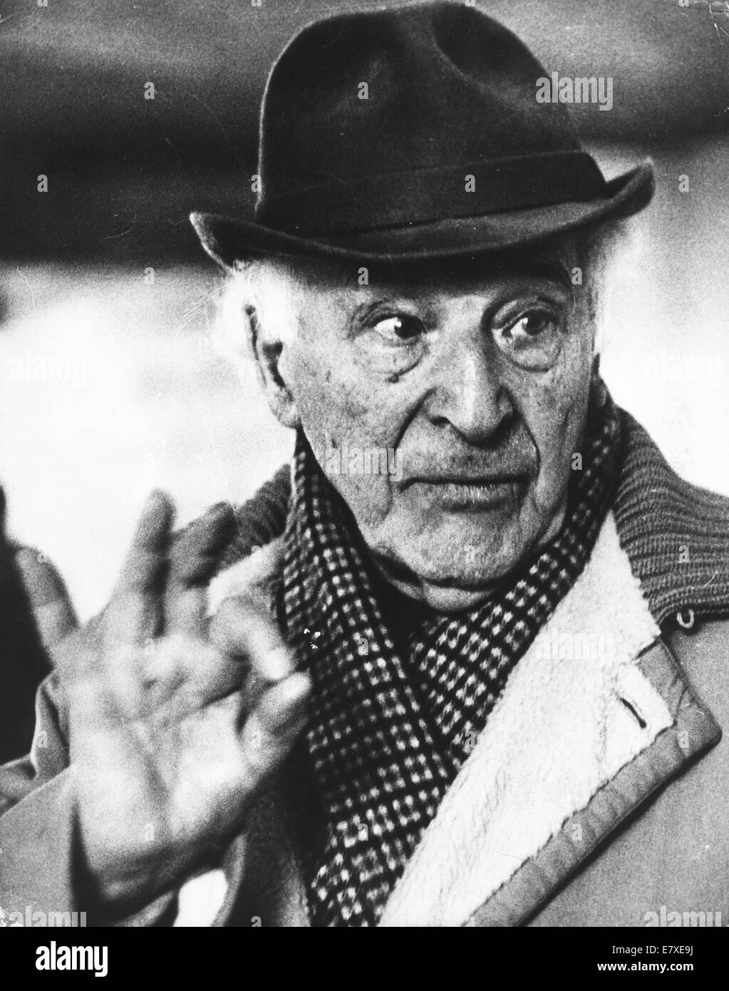 March 28, 1985 - Nice, France - MARC CHAGALL (July 6, 1887 - March 28 ...