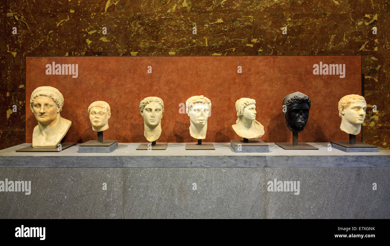 Roman statue heads in the Louvre Museum, Paris, France Stock Photo - Alamy