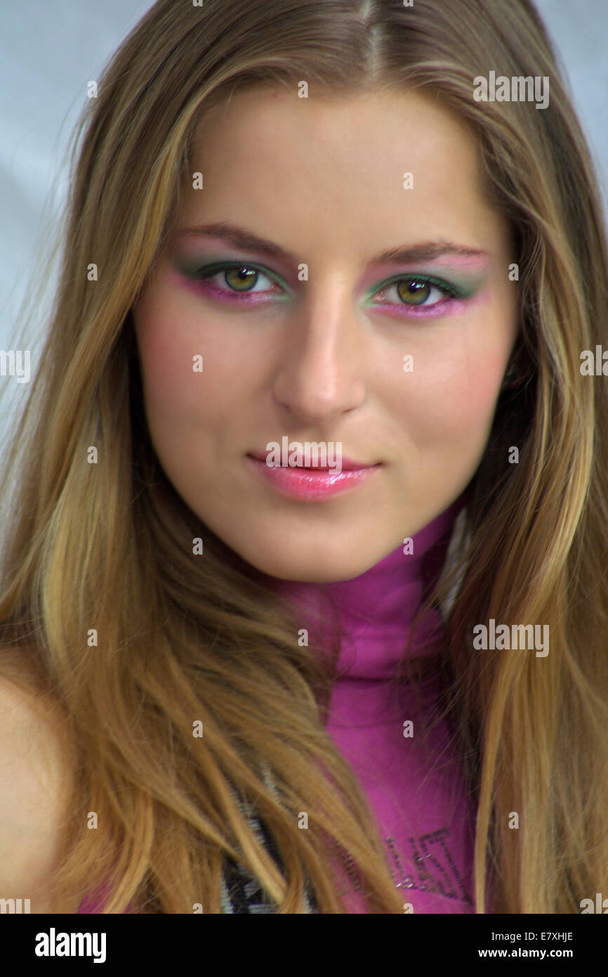 Italian model pink hi-res stock photography and images - Alamy