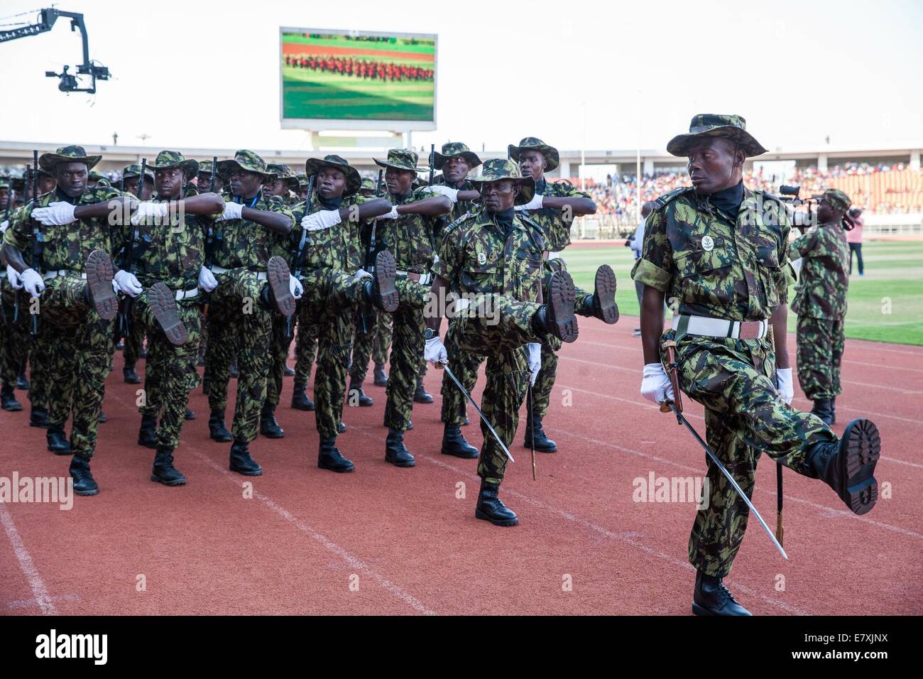 Maputo, Mozambique. 25th Sep, 2014. Soldiers of Armed Forces for the ...