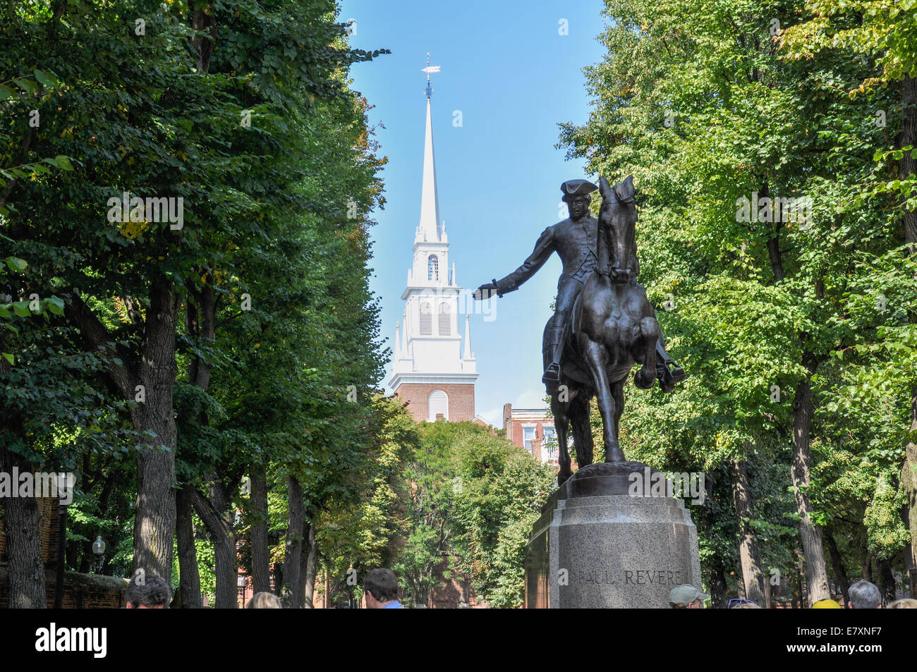 Statue of Paul Revere in front of the Old North Church Stock Photo - Alamy