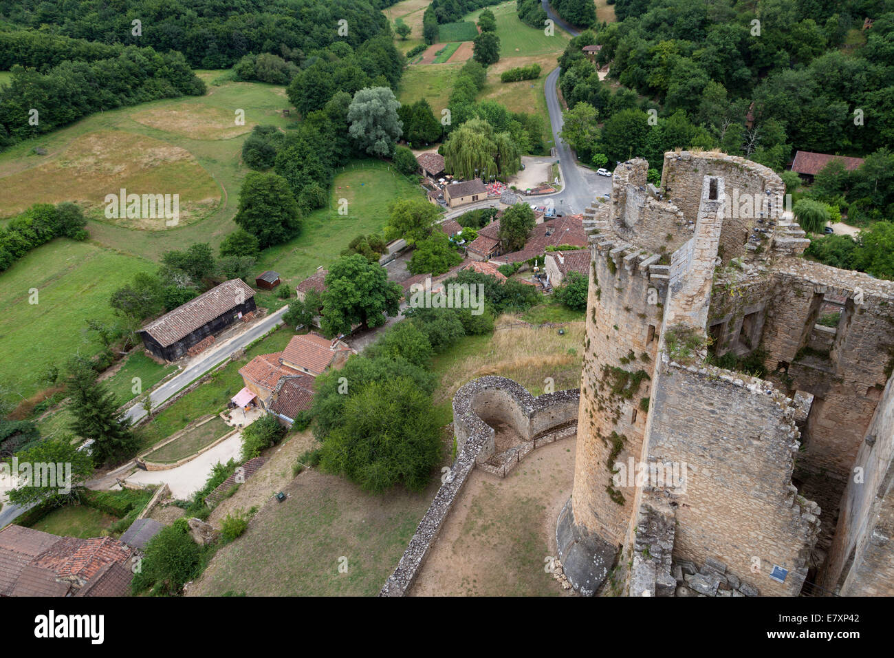 French countryside architecture hi-res stock photography and images - Alamy