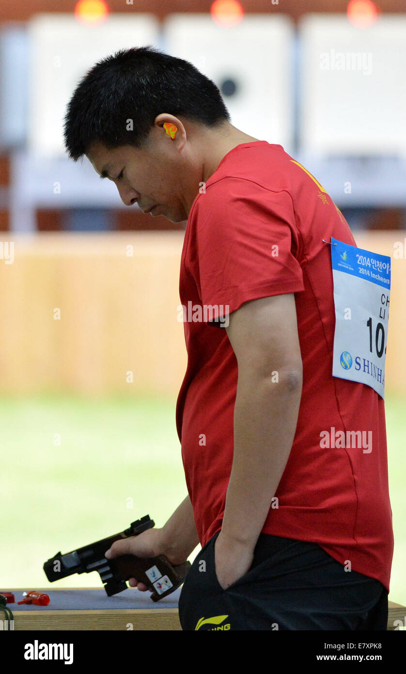 Incheon, South Korea. 26th Sep, 2014. Li Chuanlin of China competes ...