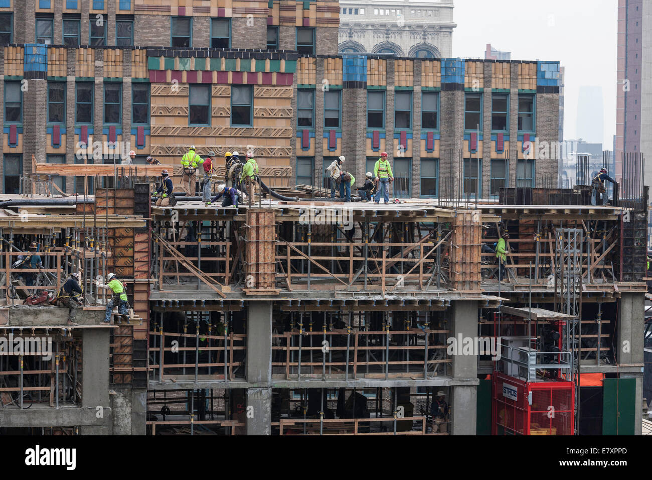 Time lapse construction hi-res stock photography and images - Alamy