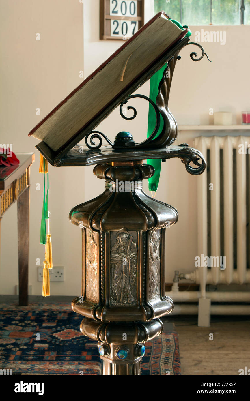 Lectern church hi-res stock photography and images - Alamy