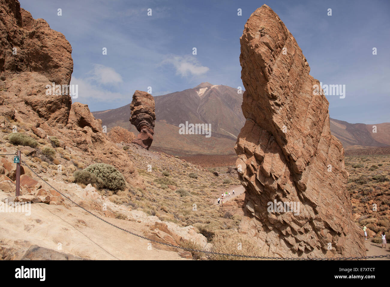 Volcano rocks hi-res stock photography and images - Alamy