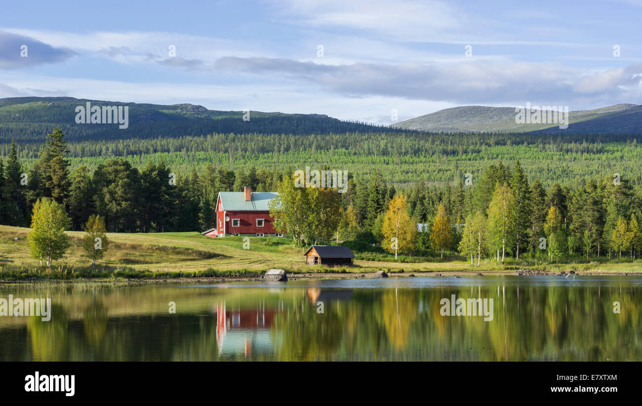 Opposite island hi-res stock photography and images - Alamy