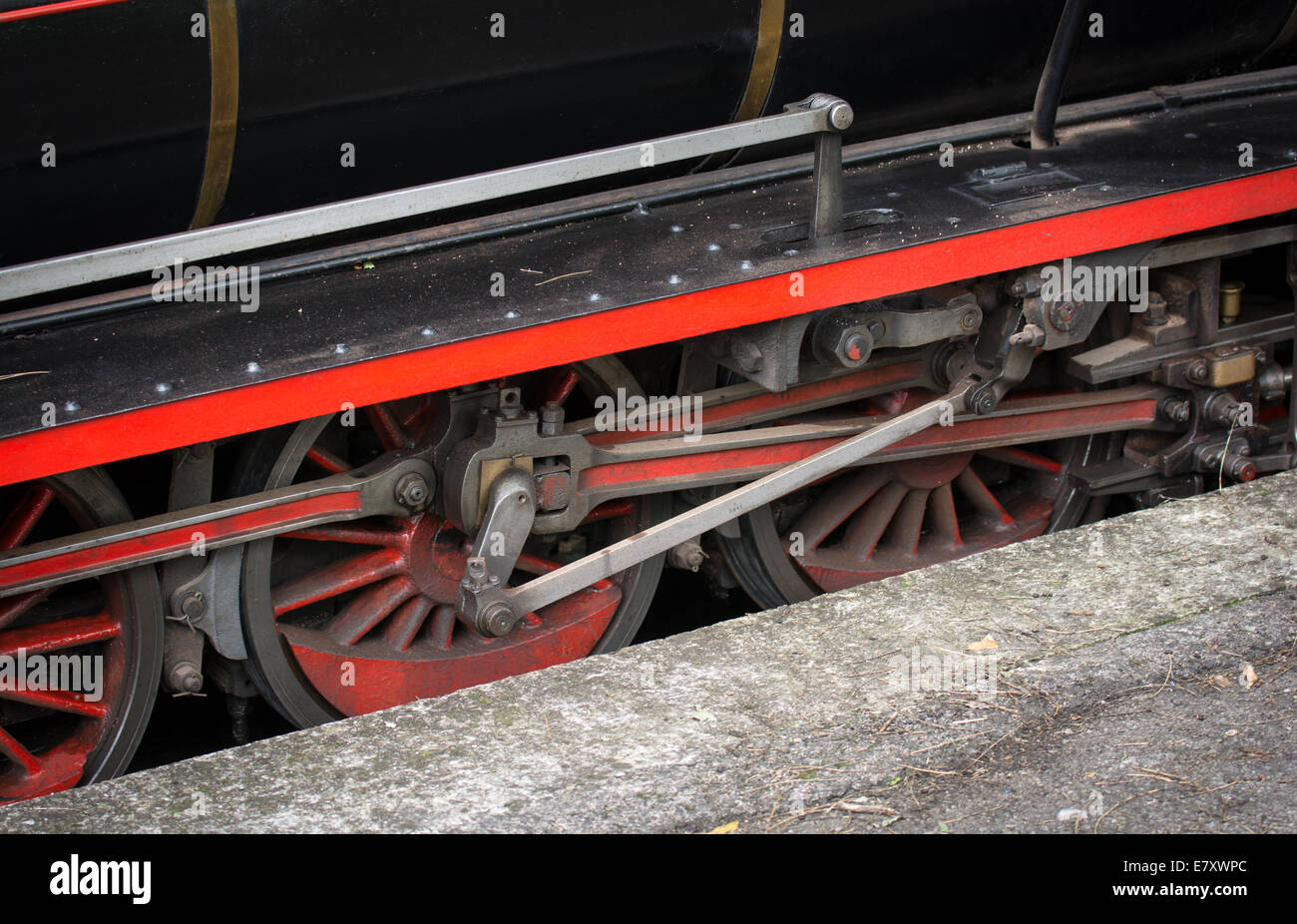 Steam locomotive wheels motion hi-res stock photography and images - Alamy