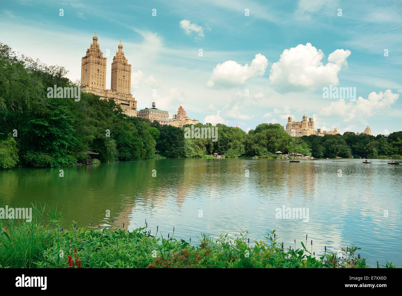 Central Park Spring in midtown Manhattan New York City Stock Photo - Alamy