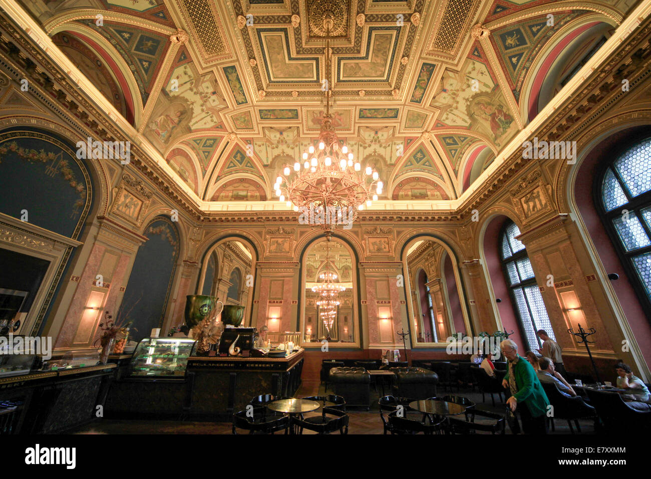 The book cafe budapest hi-res stock photography and images - Alamy