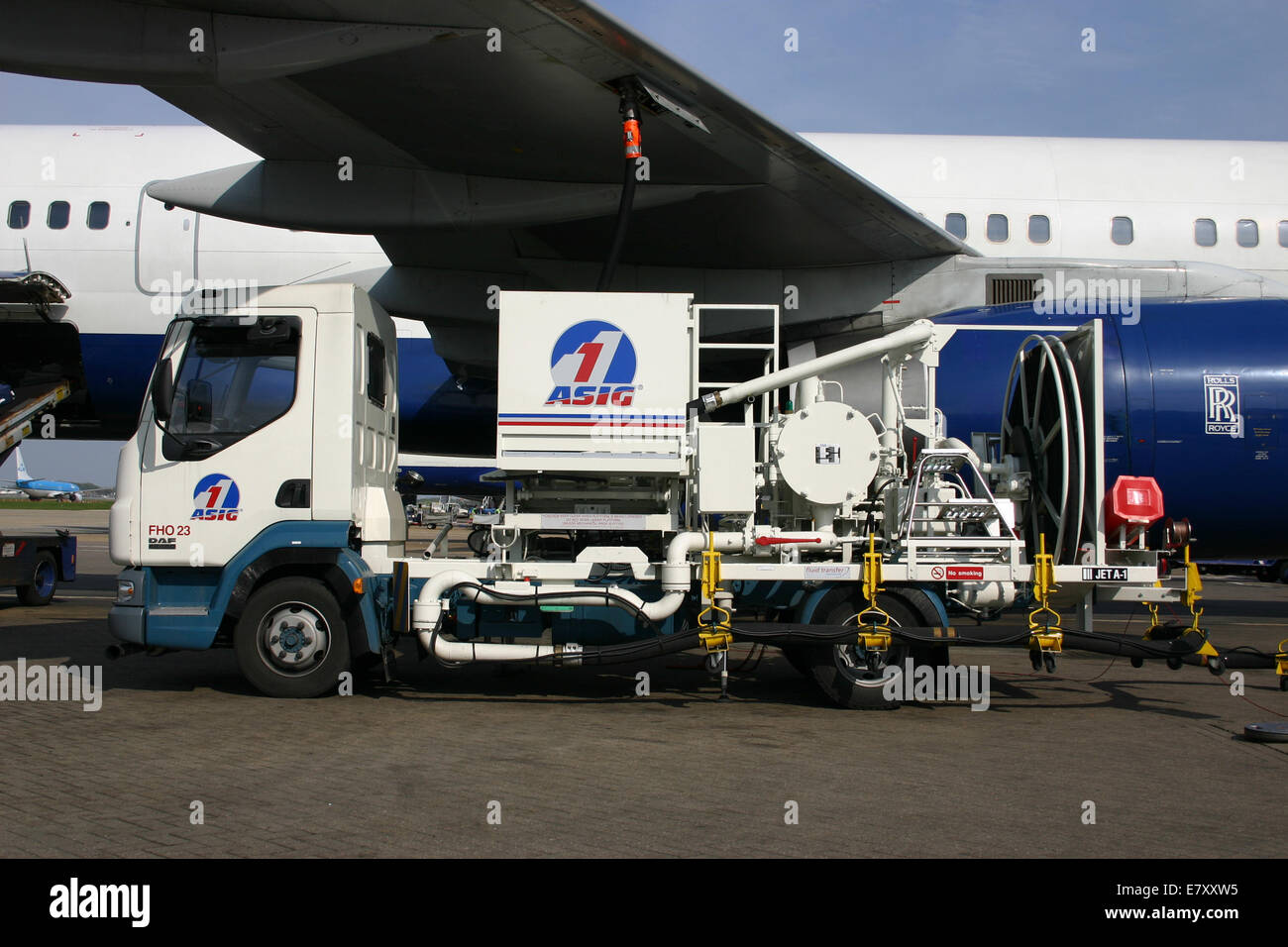 Flight Refuelling Aviation High Resolution Stock Photography and Images ...