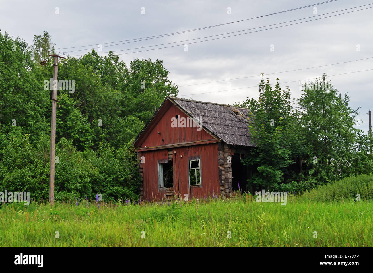 Old broken rural house Stock Photo - Alamy
