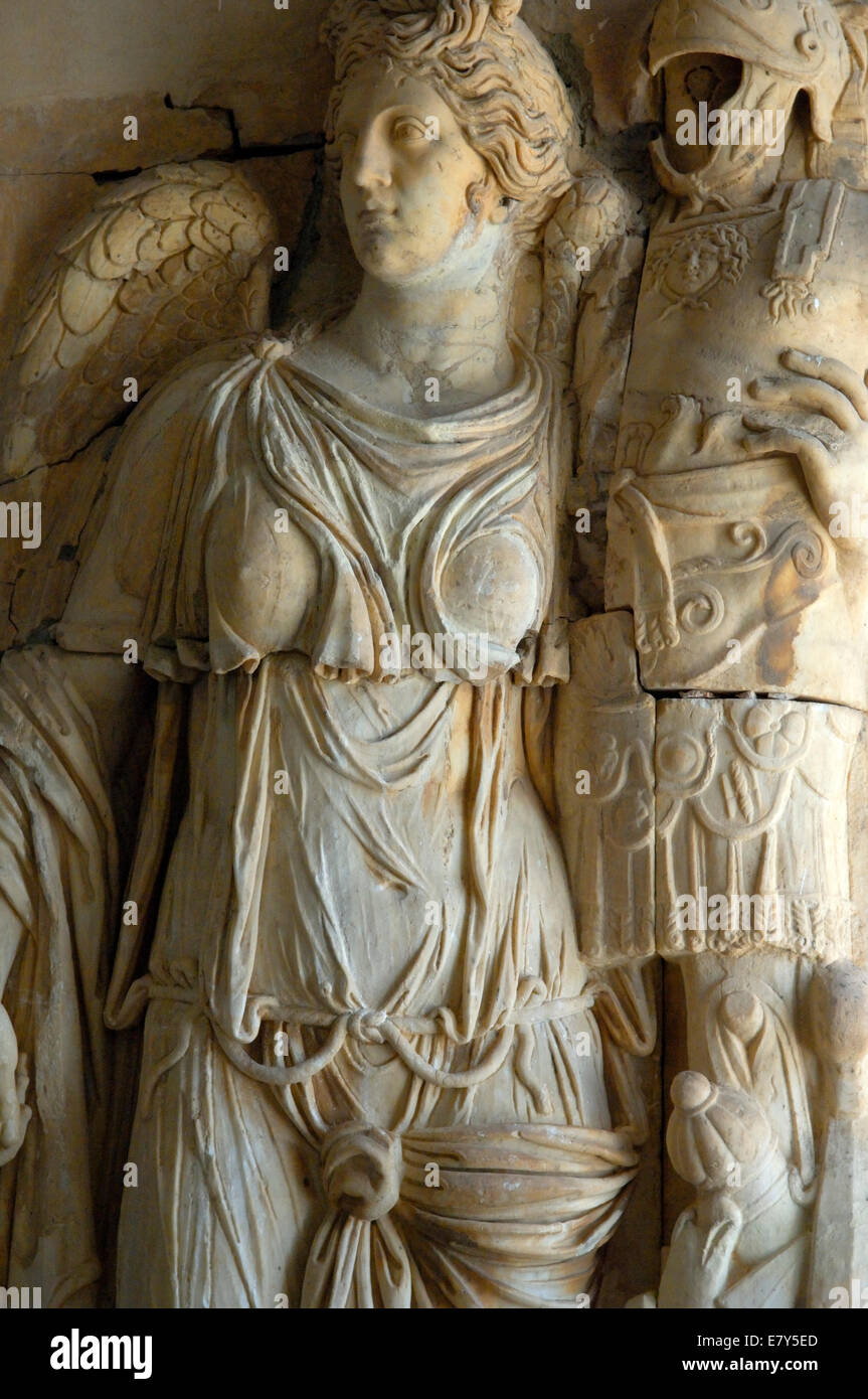 A Roman statue in the museum at Carthage near Tunis Stock Photo - Alamy