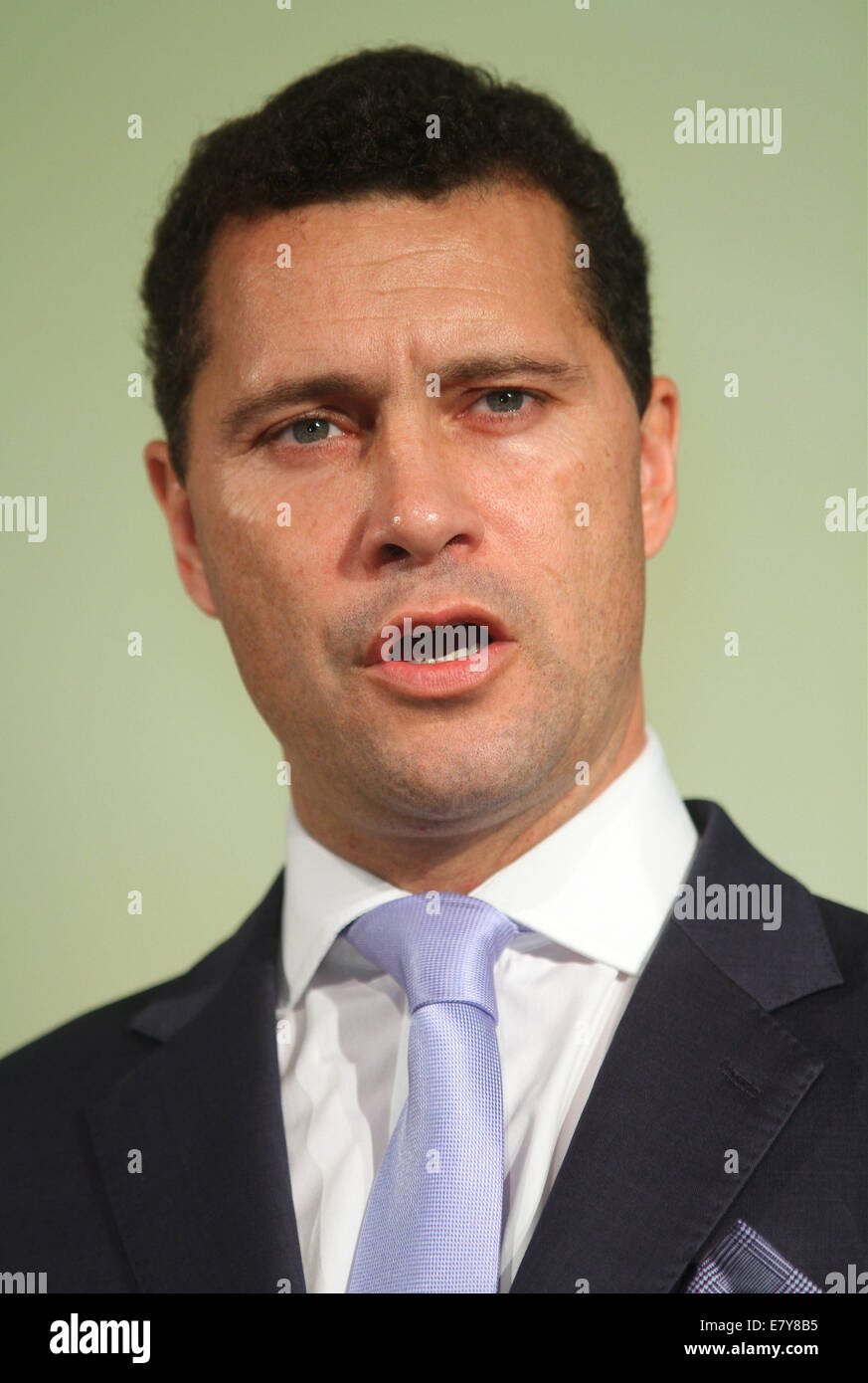 Steven woolfe hi-res stock photography and images - Alamy