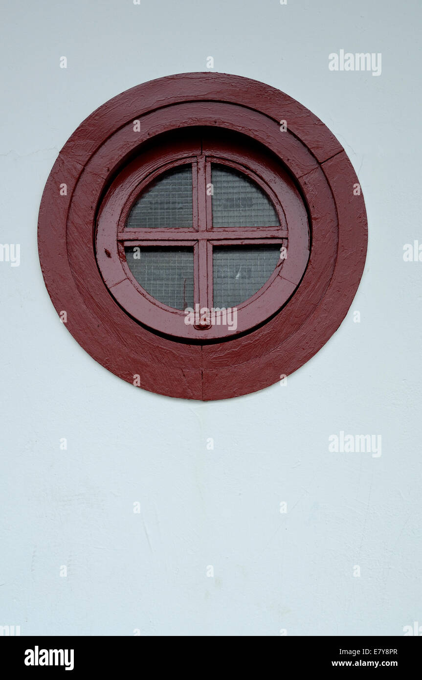 Round window cross hi-res stock photography and images - Alamy