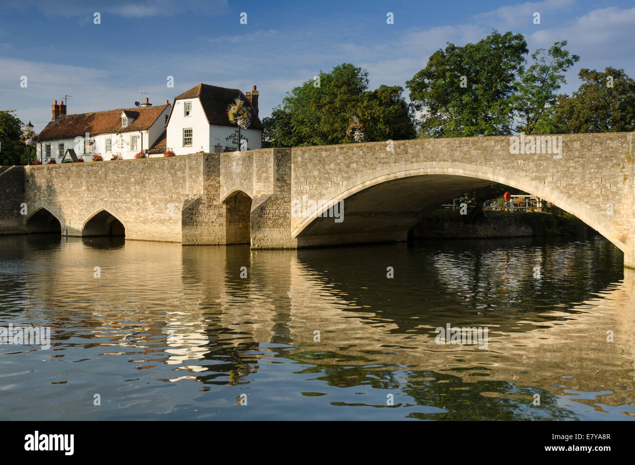 Bridge over River Thames at Abingdon Stock Photo - Alamy