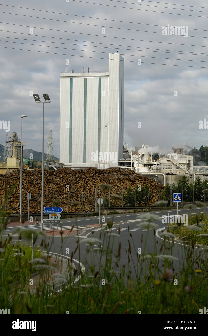 Paper factory hi-res stock photography and images - Alamy