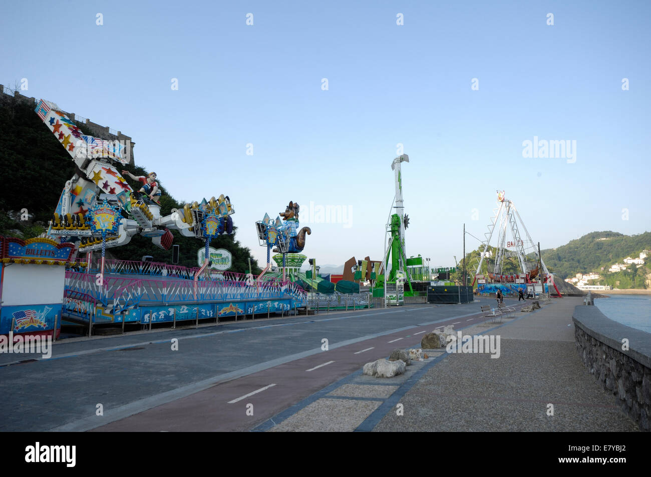 Fair attractions hi-res stock photography and images - Alamy