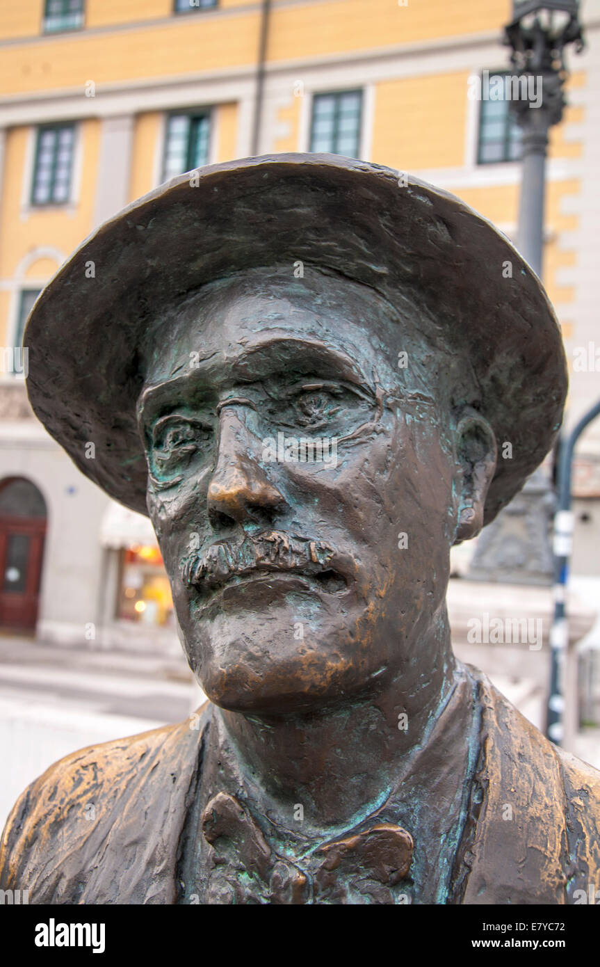 Trieste Italy Statue James Joyce High Resolution Stock Photography and ...