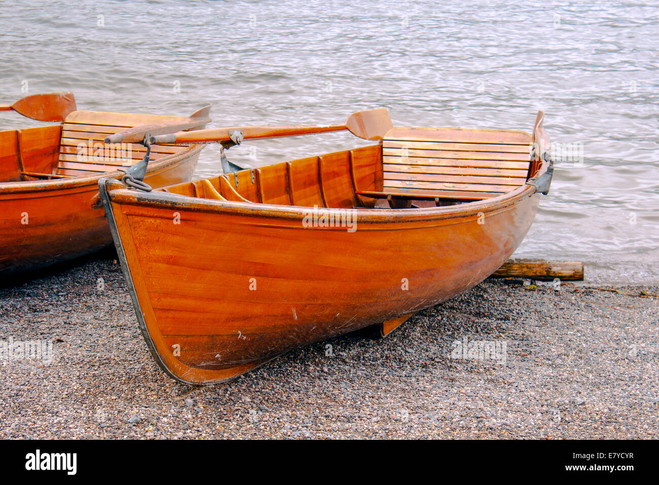 Single rowboats hi-res stock photography and images - Alamy
