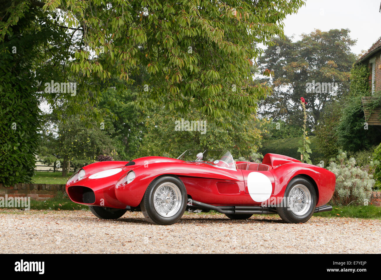 1958 Ferrari pontoon fender testarossa Stock Photo - Alamy
