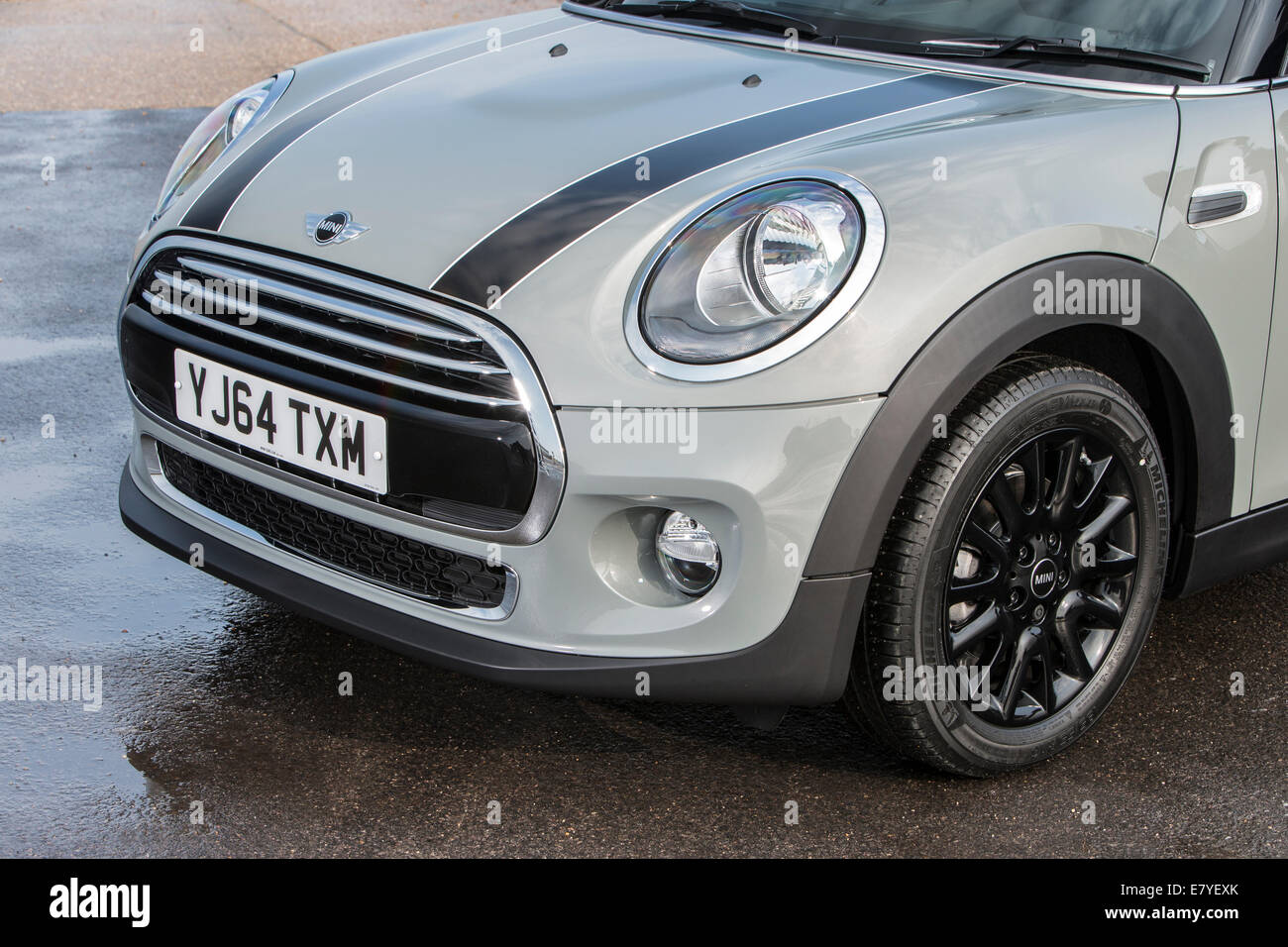 2014 mini 5 door cooper D Stock Photo - Alamy
