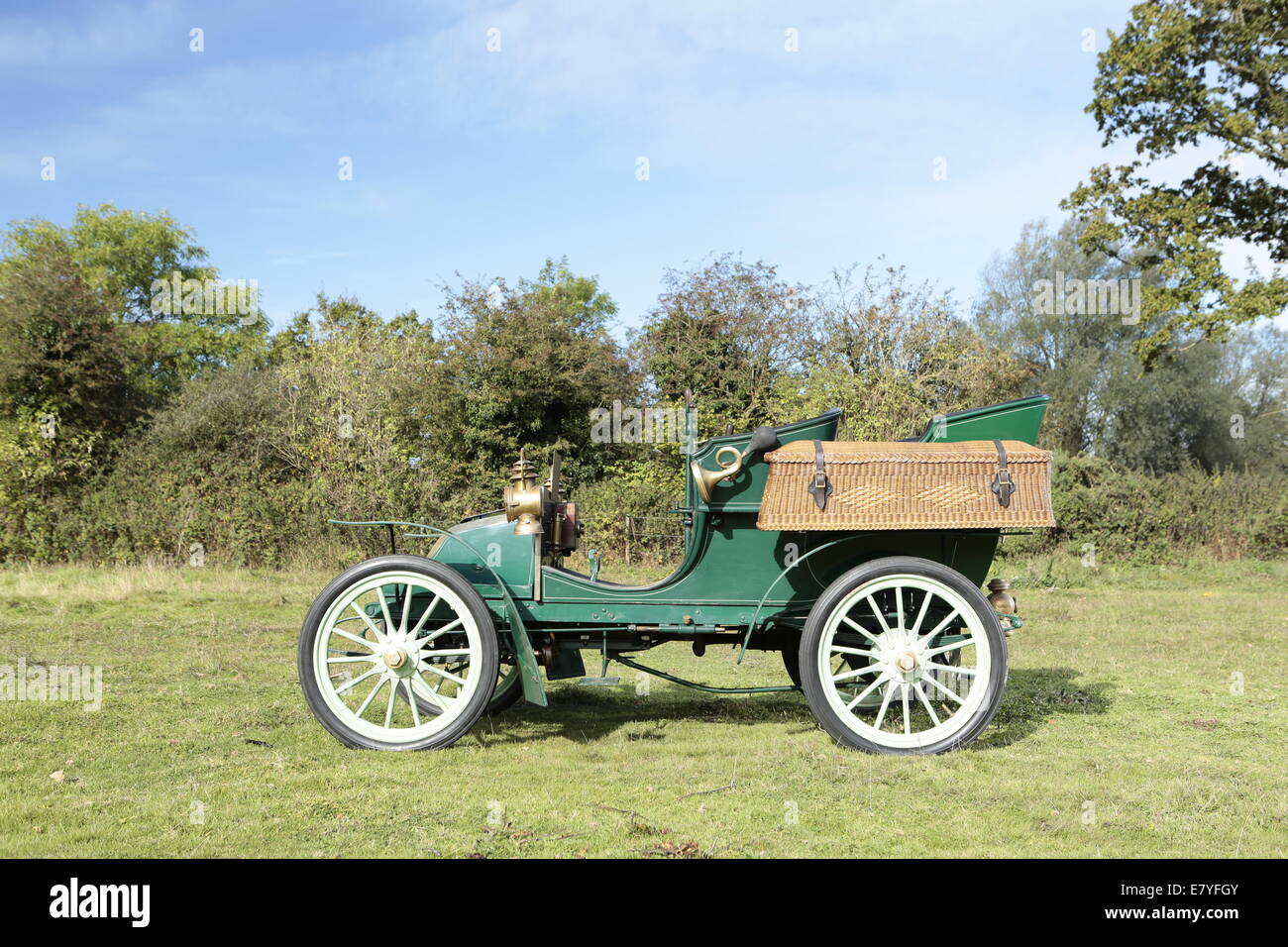 1902 Autocar vetran brighton run early automobile Stock Photo - Alamy