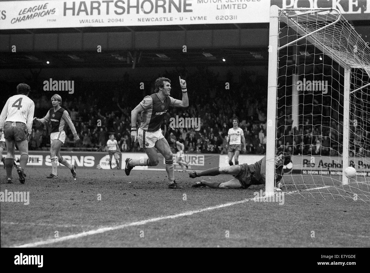 Peter withe hi-res stock photography and images - Alamy