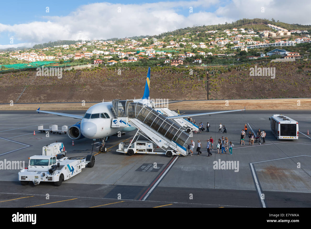 Madeira airport terminal hi-res stock photography and images - Alamy