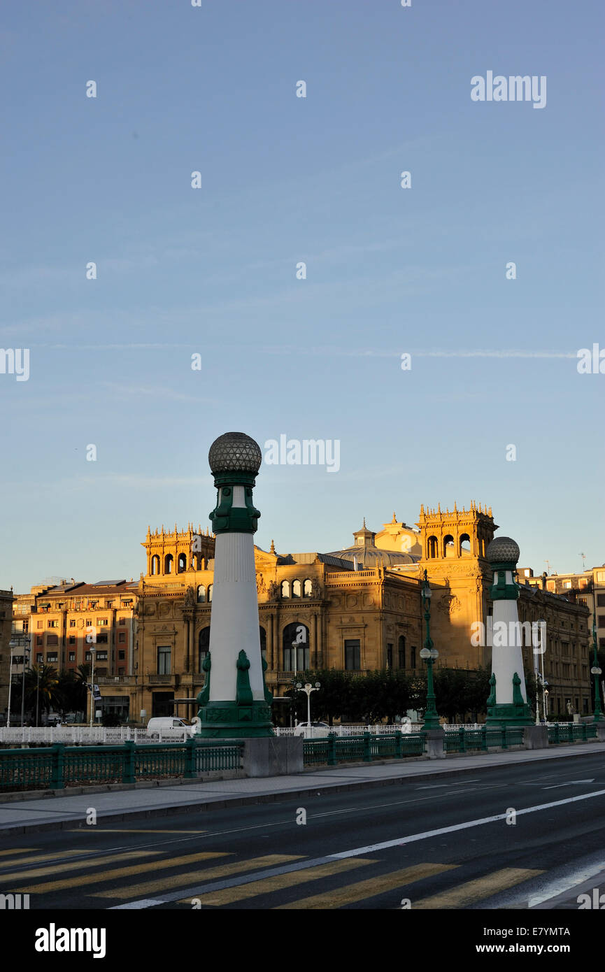 Crosswalk bridge hi-res stock photography and images - Alamy